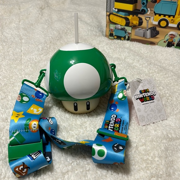 Nintendo | Other | Super Nintendo World Mushroom Sipper Drink Cup ...